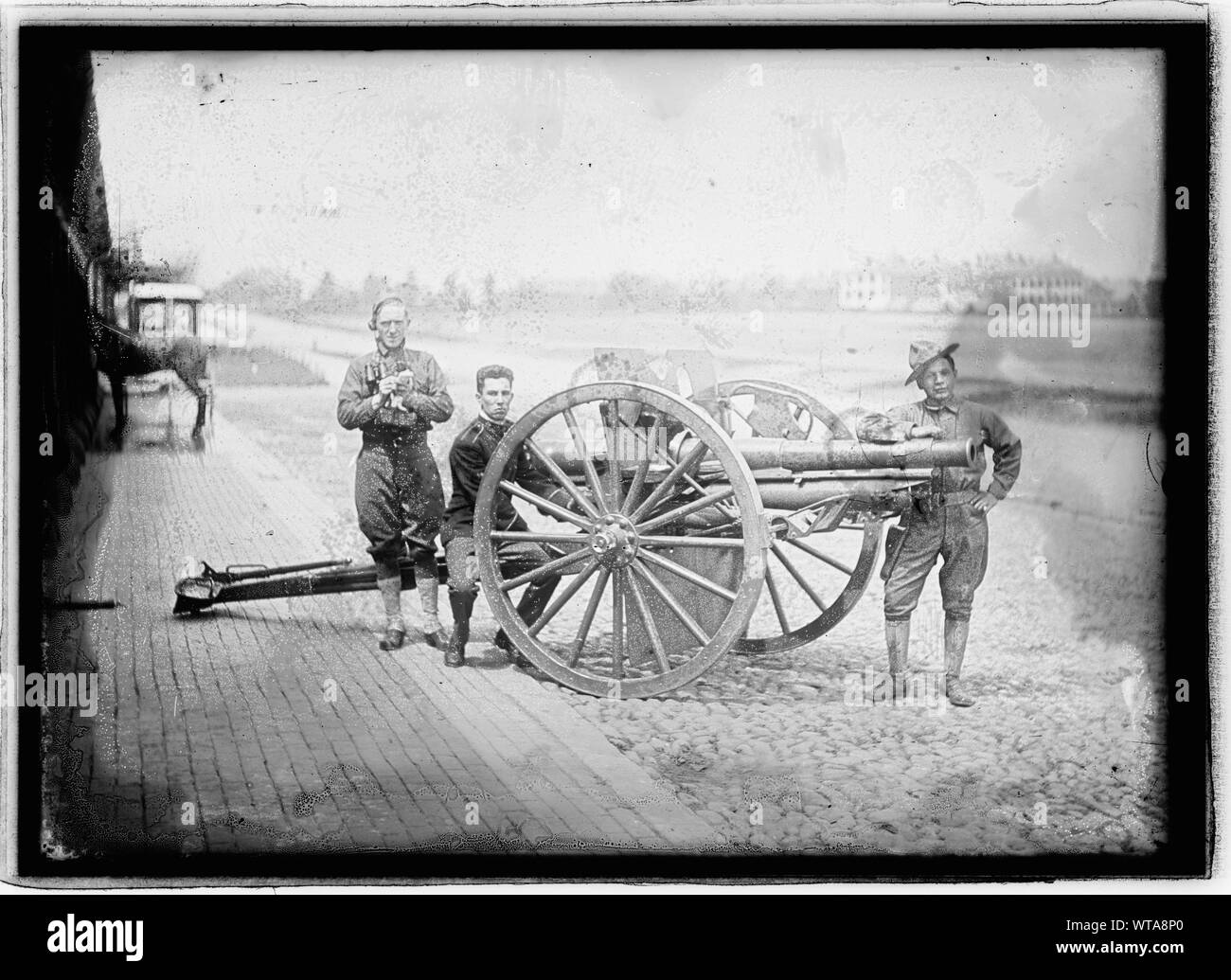 Artillery use Black and White Stock Photos & Images - Alamy