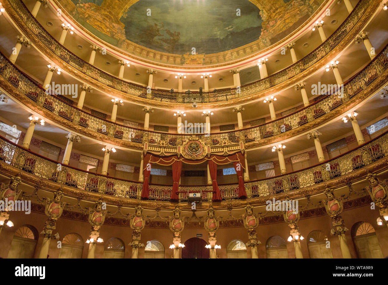 Manaus opera house hi-res stock photography and images - Alamy