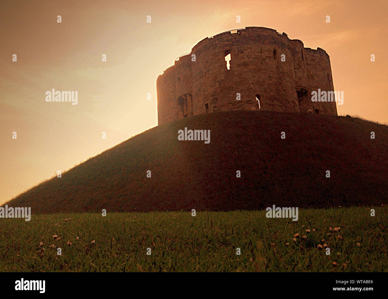 Old hill fort hi-res stock photography and images - Alamy