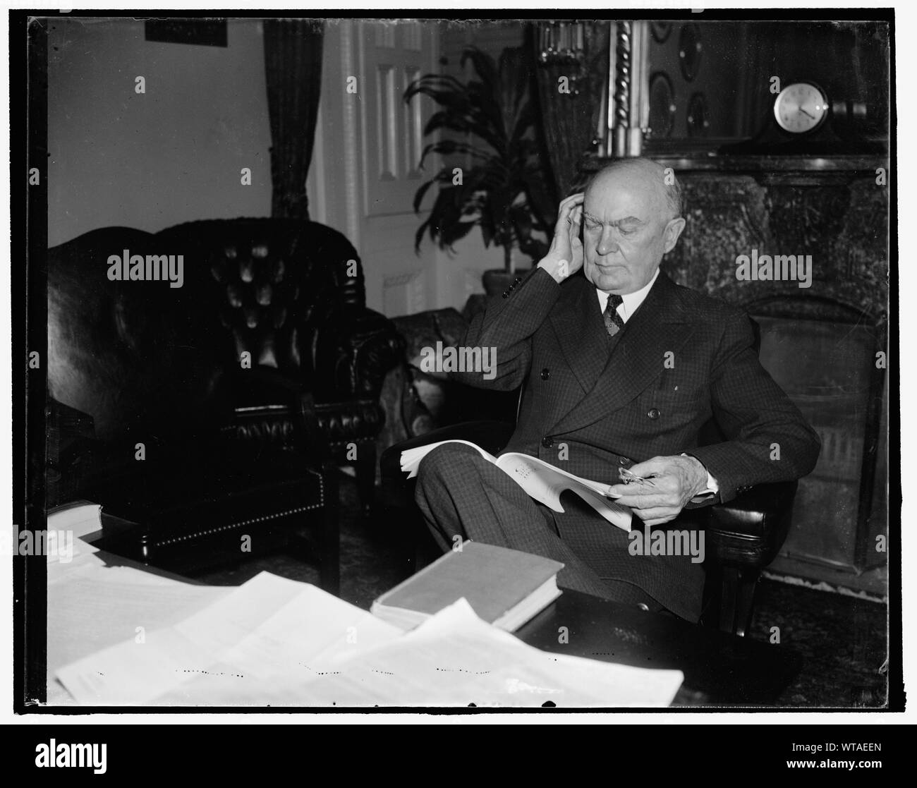 George washington bench Cut Out Stock Images & Pictures - Alamy