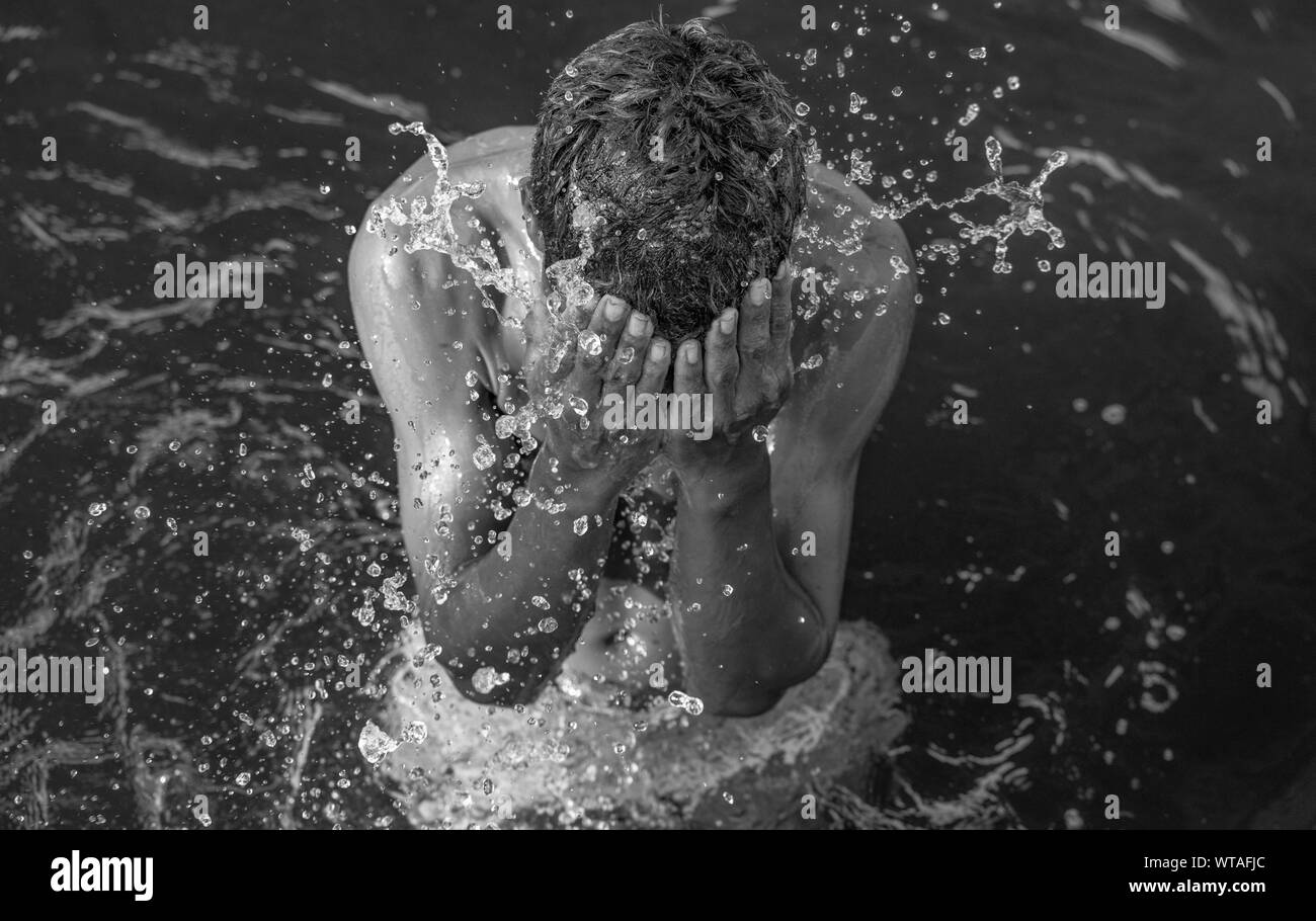 Water Splash Face Black and White Stock Photos & Images - Alamy
