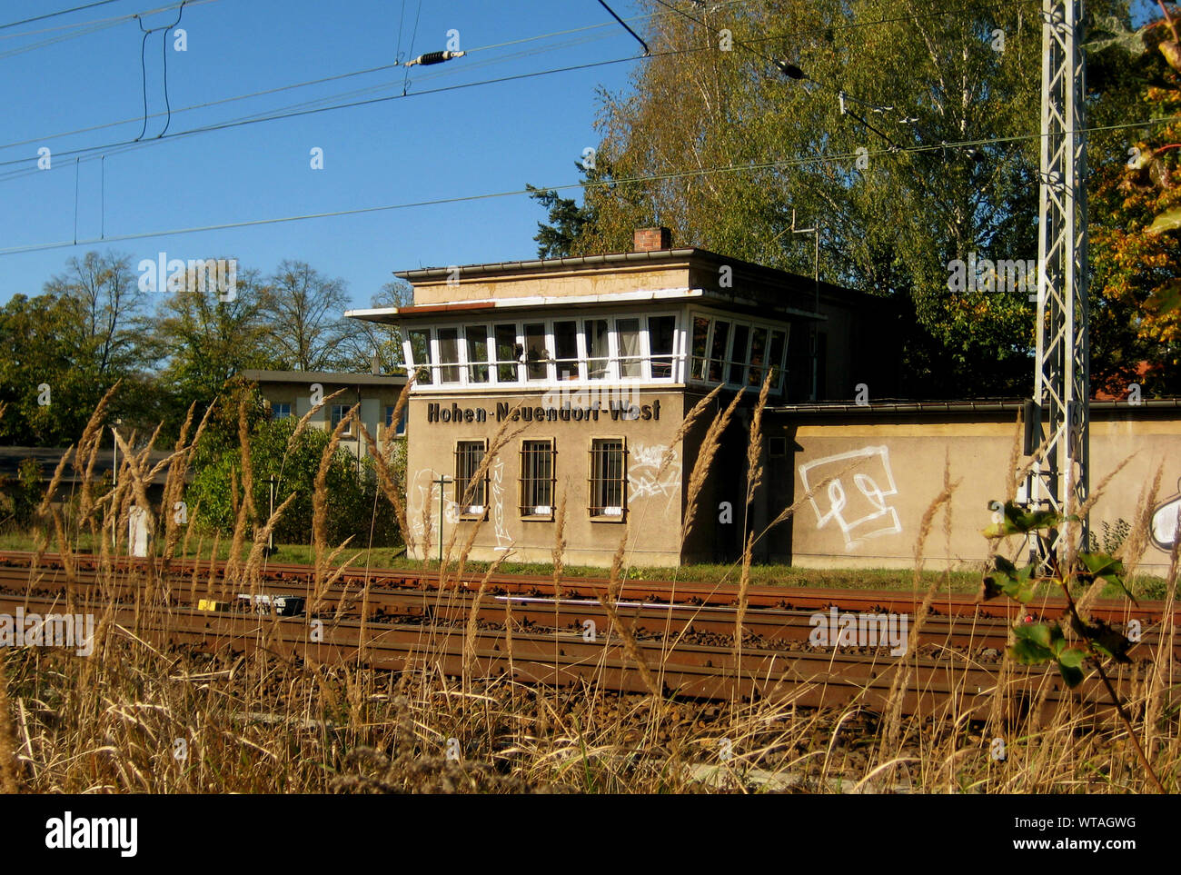 Structure railroad tracks hi-res stock photography and images - Alamy