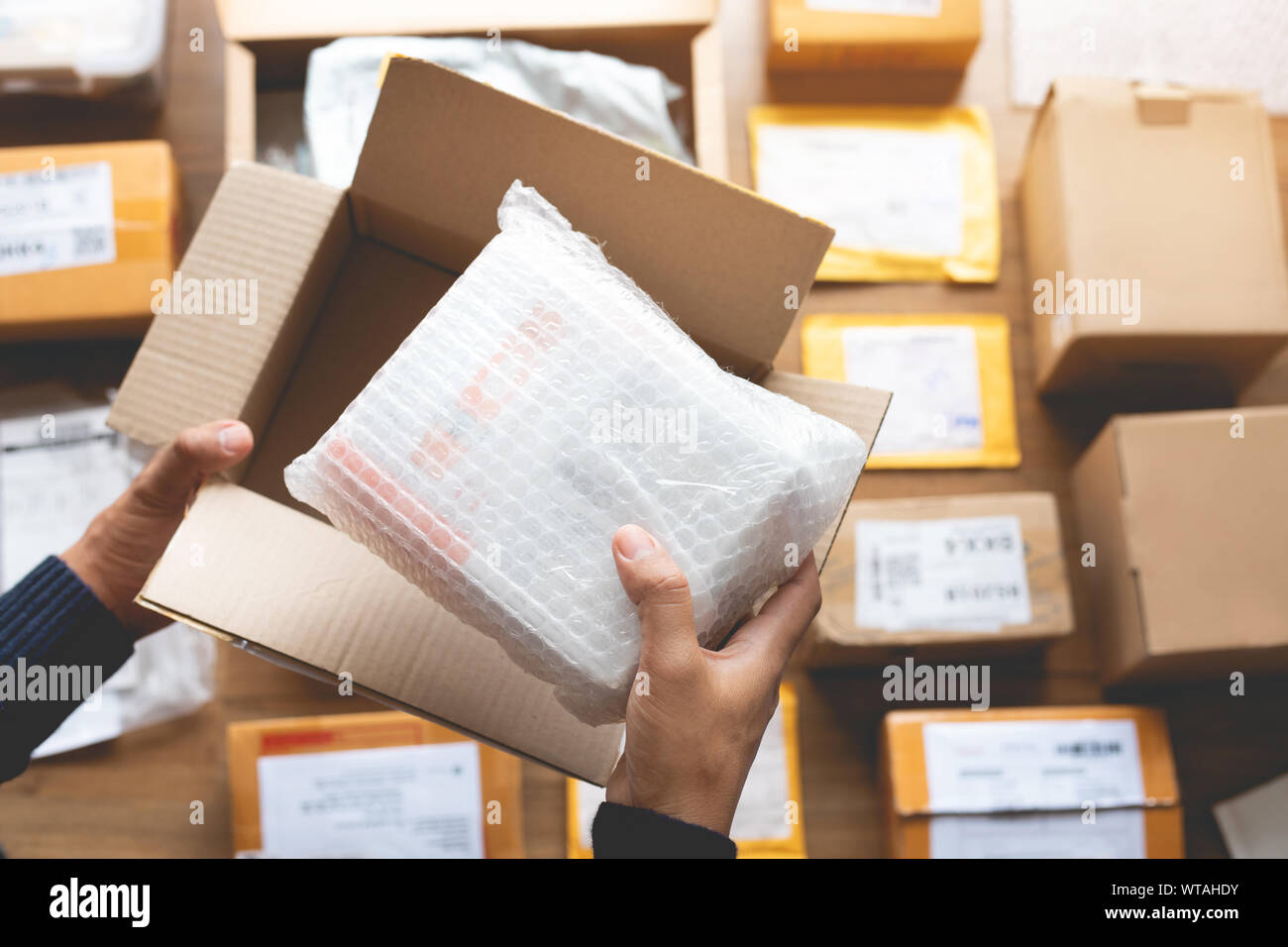 Network packet hi-res stock photography and images - Alamy