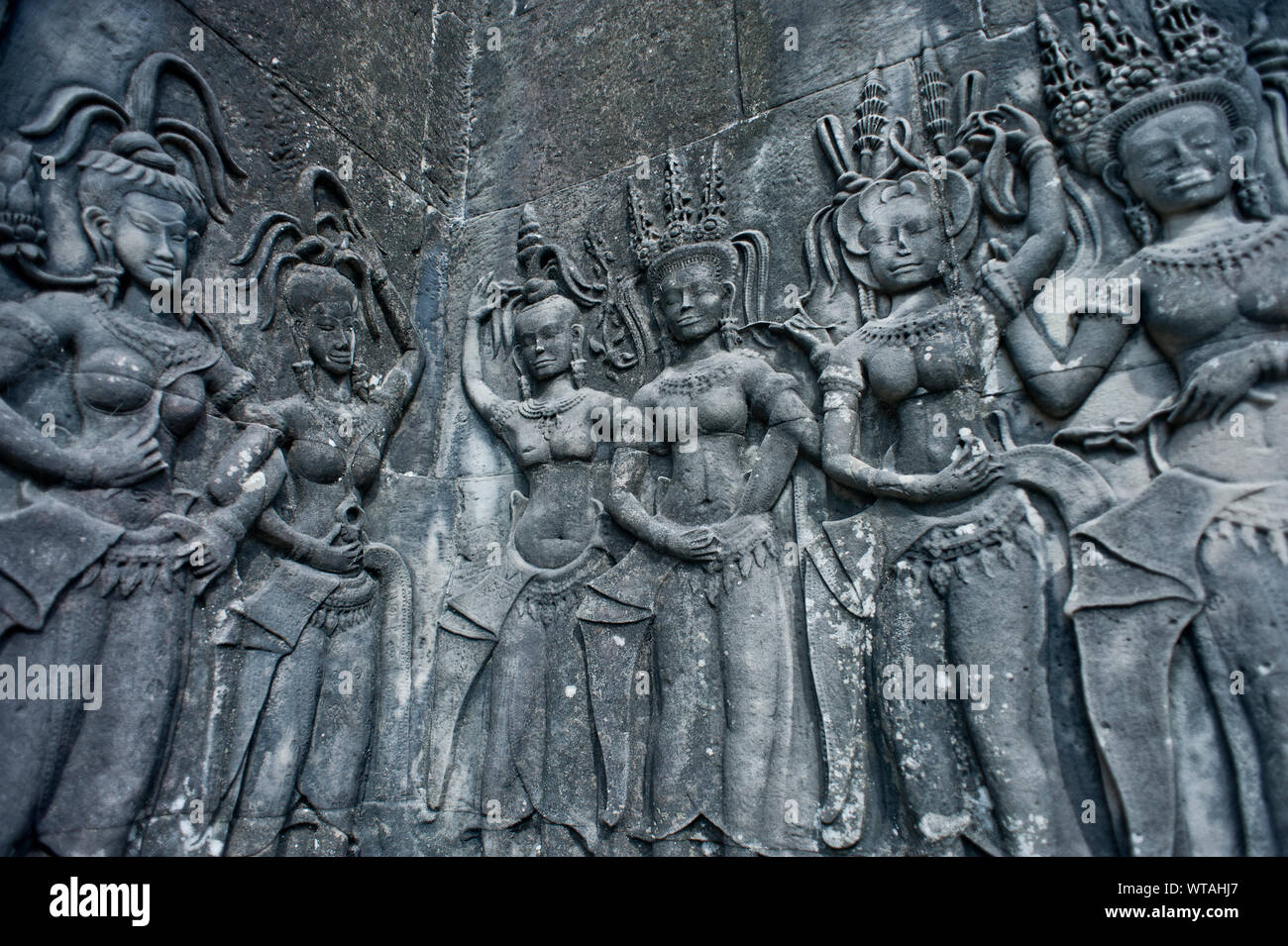 Carved stones with hindu theme in Angkor Wat temple Stock Photo - Alamy