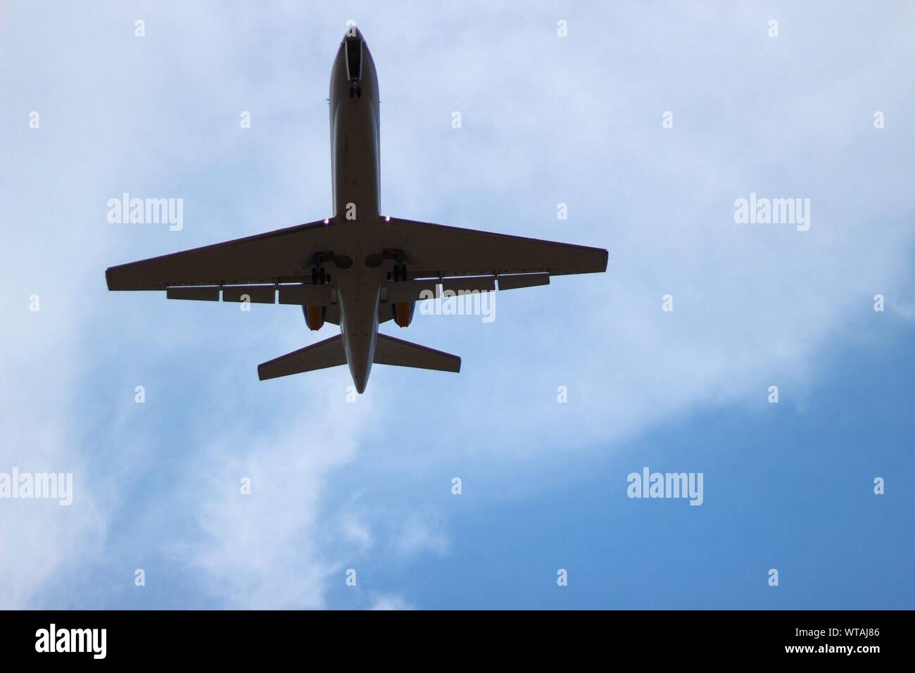 Flying to spain airplane hi-res stock photography and images - Alamy