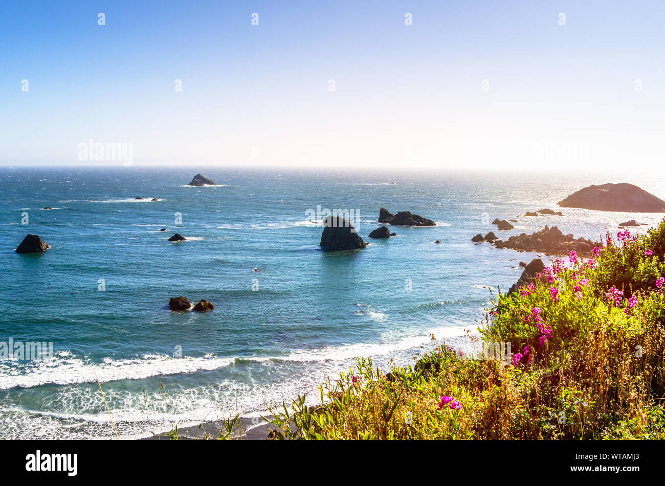 Oregon coast sunset sea stacks hi-res stock photography and images - Alamy
