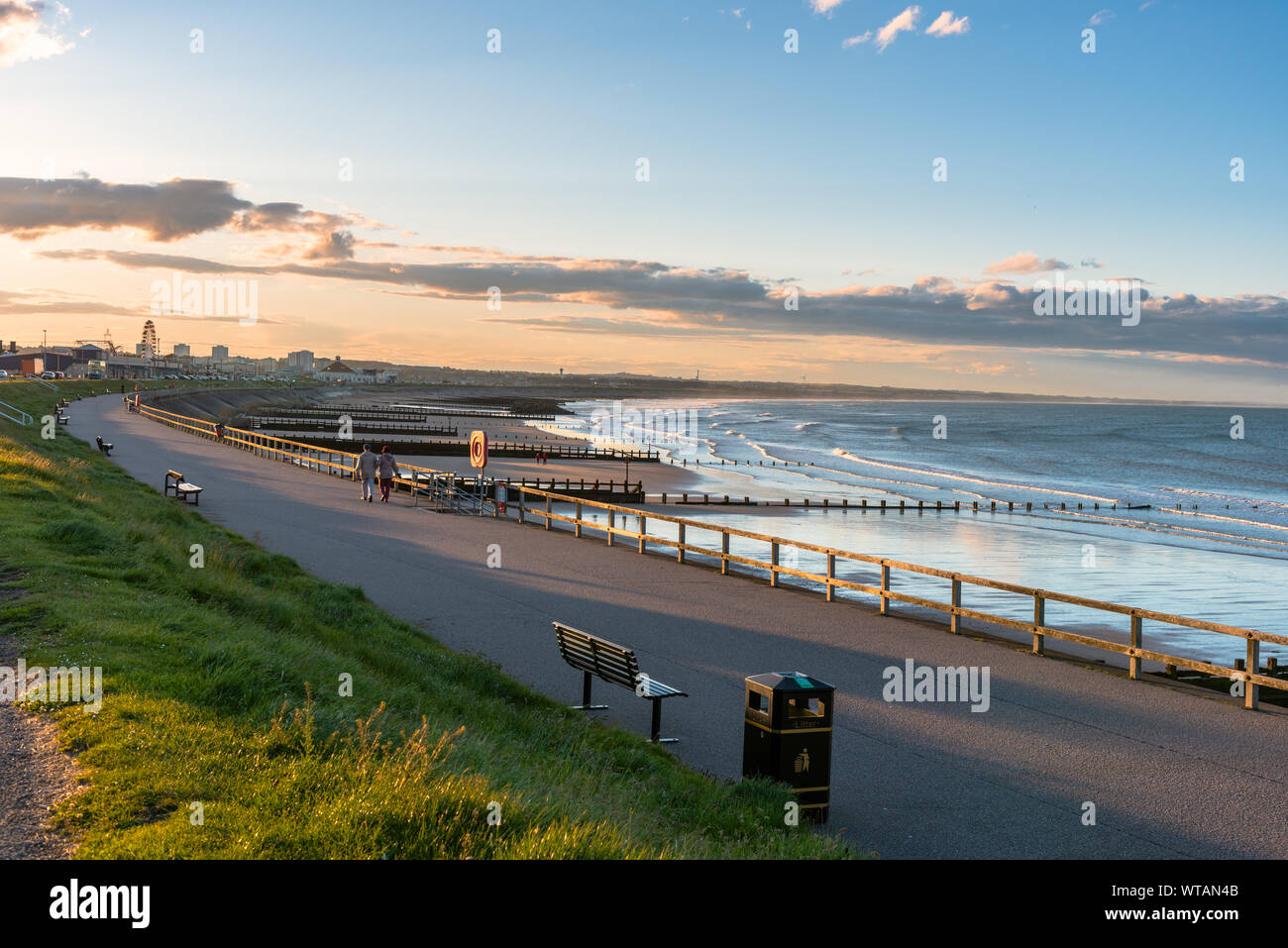 Pathway beach sky architecture hi-res stock photography and images - Alamy