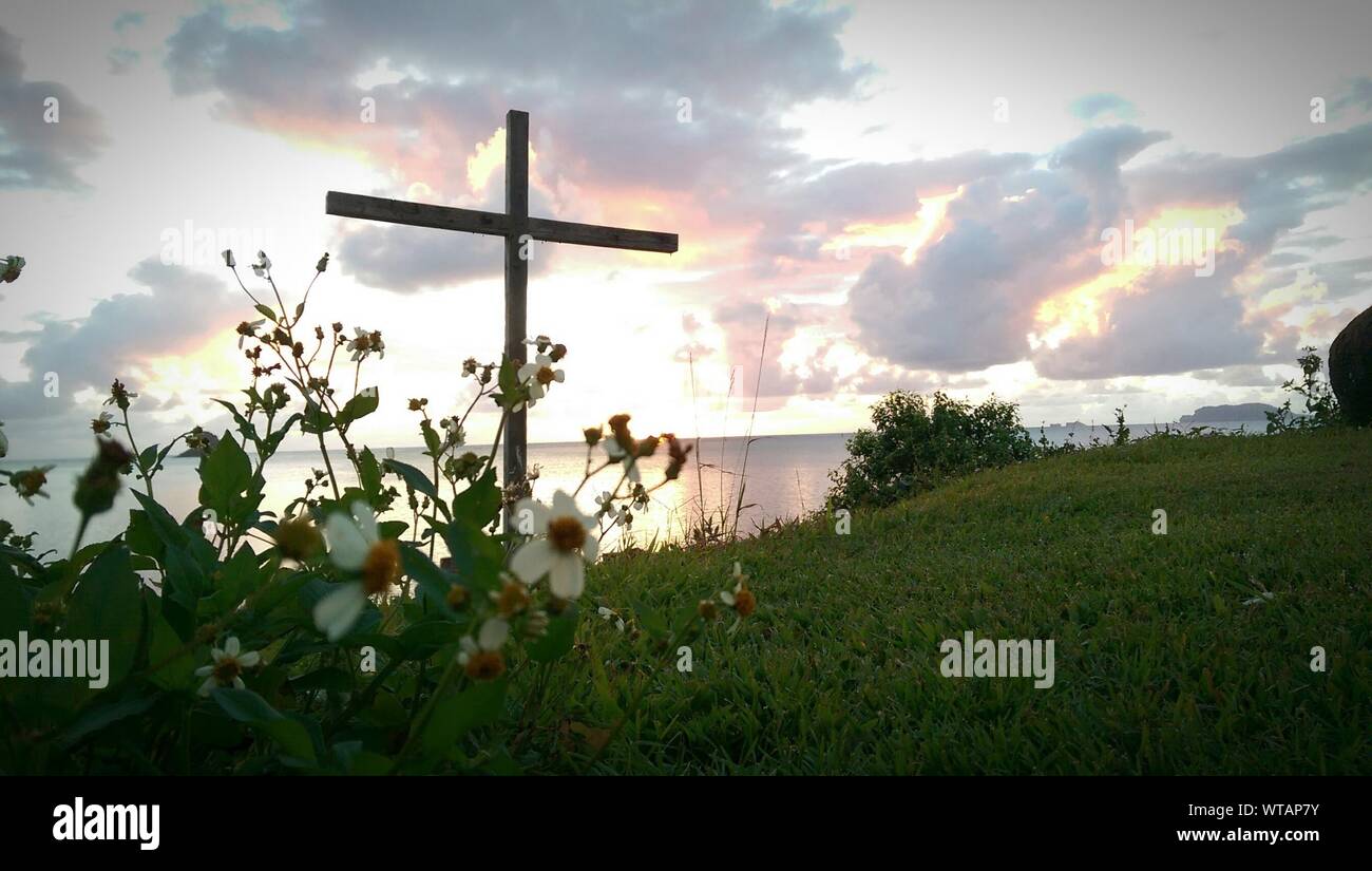 Cross river hi-res stock photography and images - Alamy