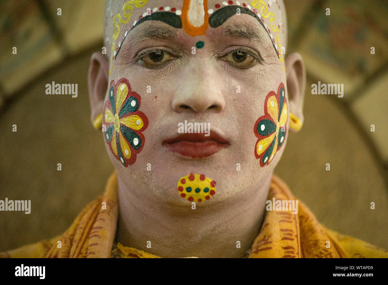 Hindu face painting hi-res stock photography and images - Alamy