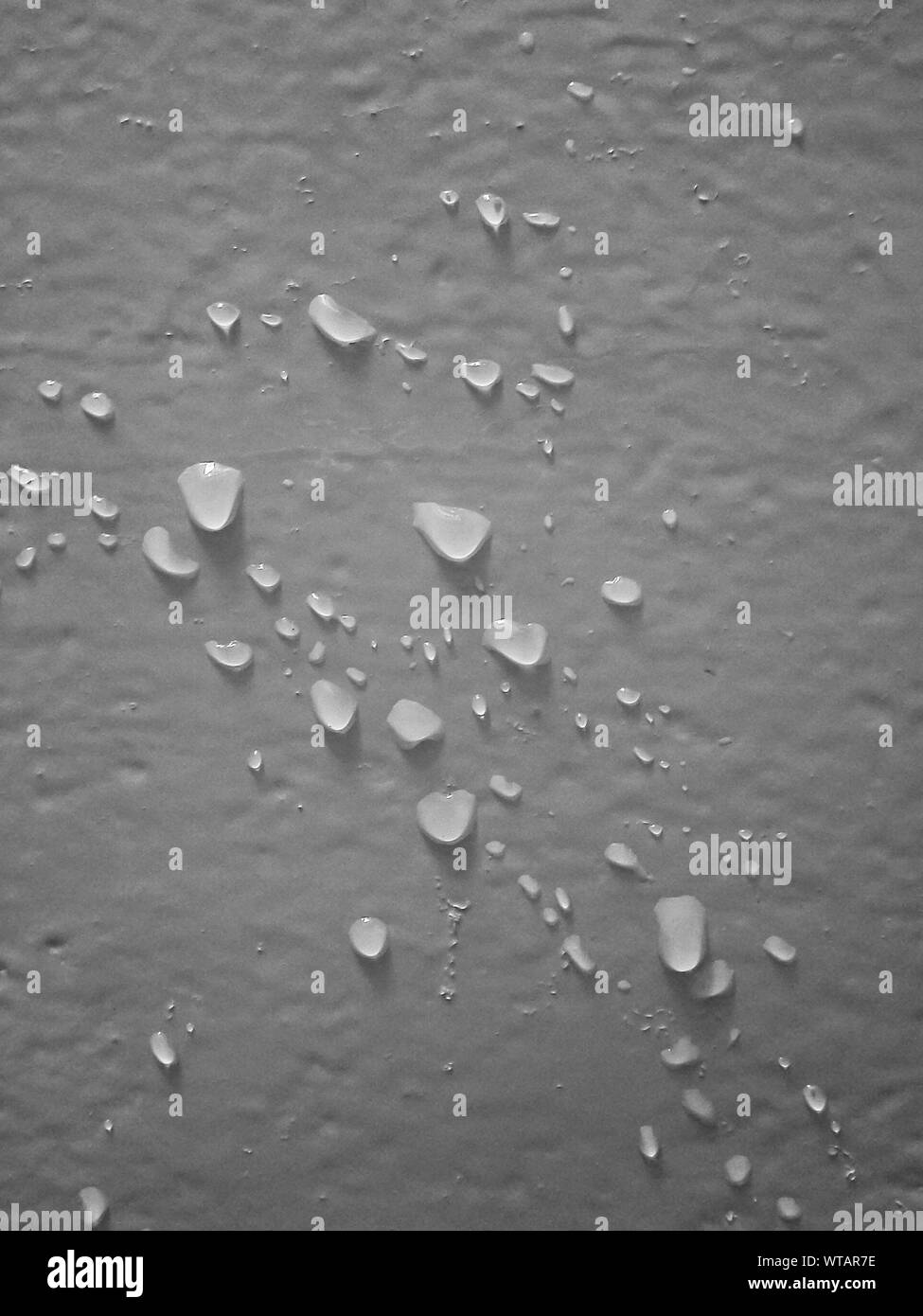 Wet wall hi-res stock photography and images - Alamy