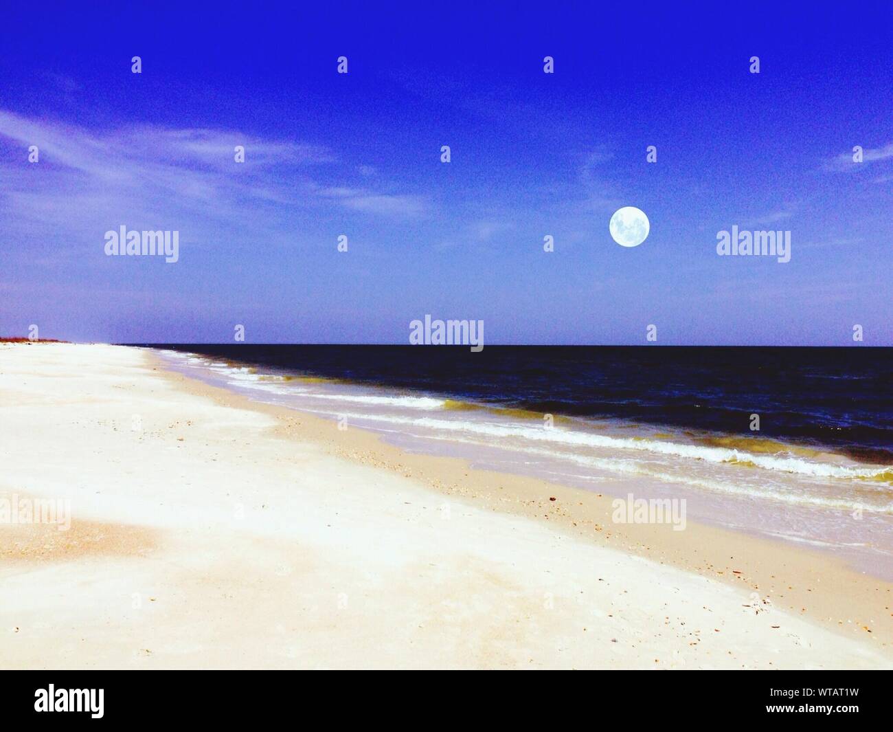 Dust beach hi-res stock photography and images - Alamy