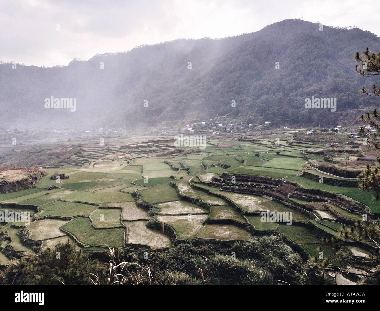 Mountain farms hi-res stock photography and images - Alamy