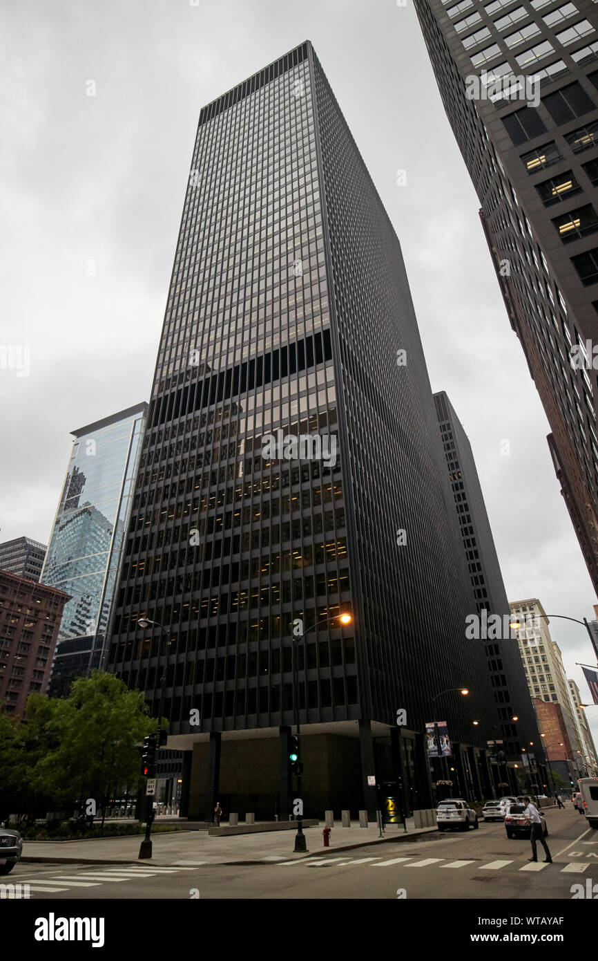 Chicago kluczynski building hi-res stock photography and images - Alamy