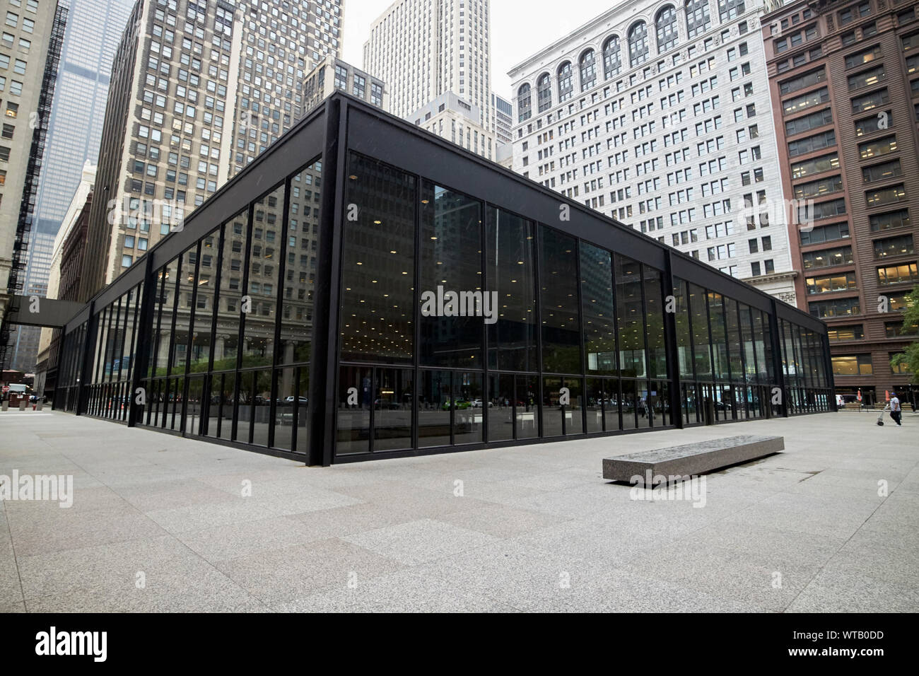 chicago loop post office federal center Chicago Illinois USA Stock ...