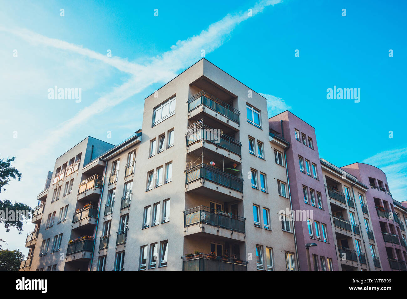 Typical mansion block hi-res stock photography and images - Alamy