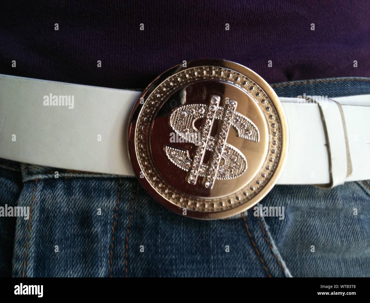 Close up dollar hi-res stock photography and images - Alamy