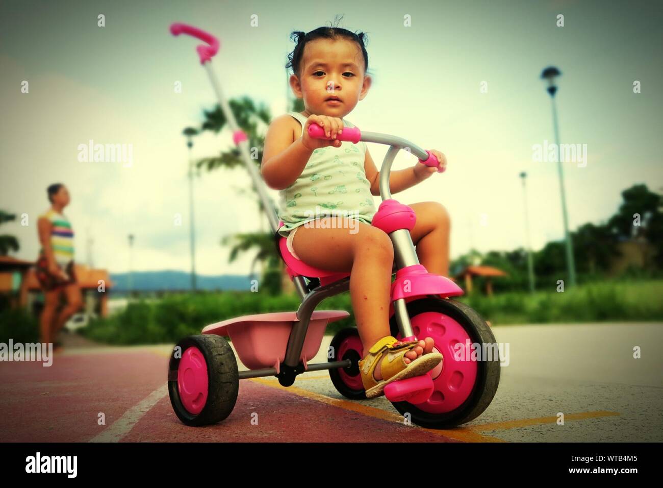 Girl on motorcycle hi-res stock photography and images - Alamy