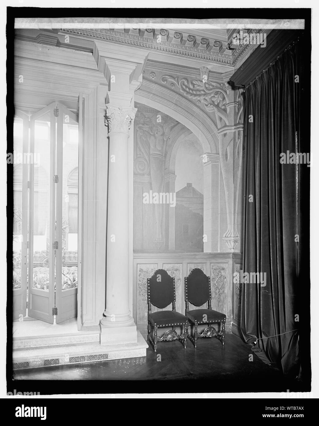 Mexican Embassy, [Washington, D.C.], fresco in dining room Stock Photo ...