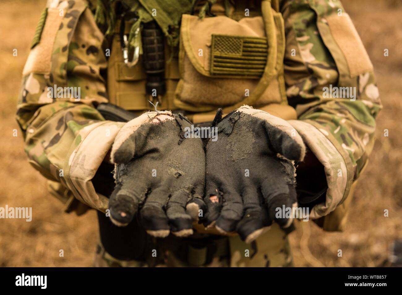 Wearing camouflage hi-res stock photography and images - Alamy