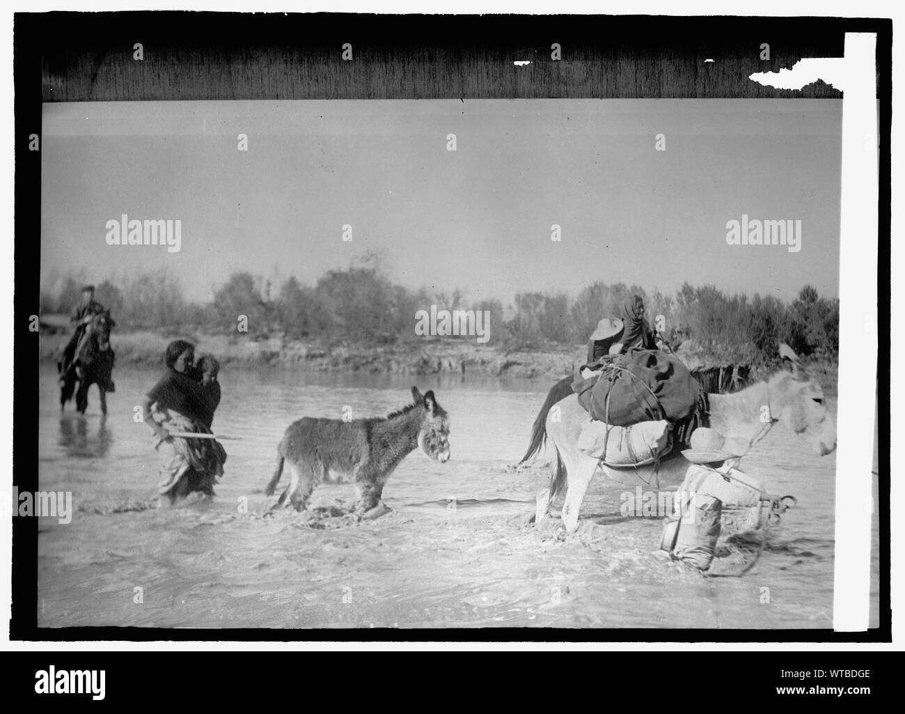 Mexico. A Peon family moving Stock Photo - Alamy