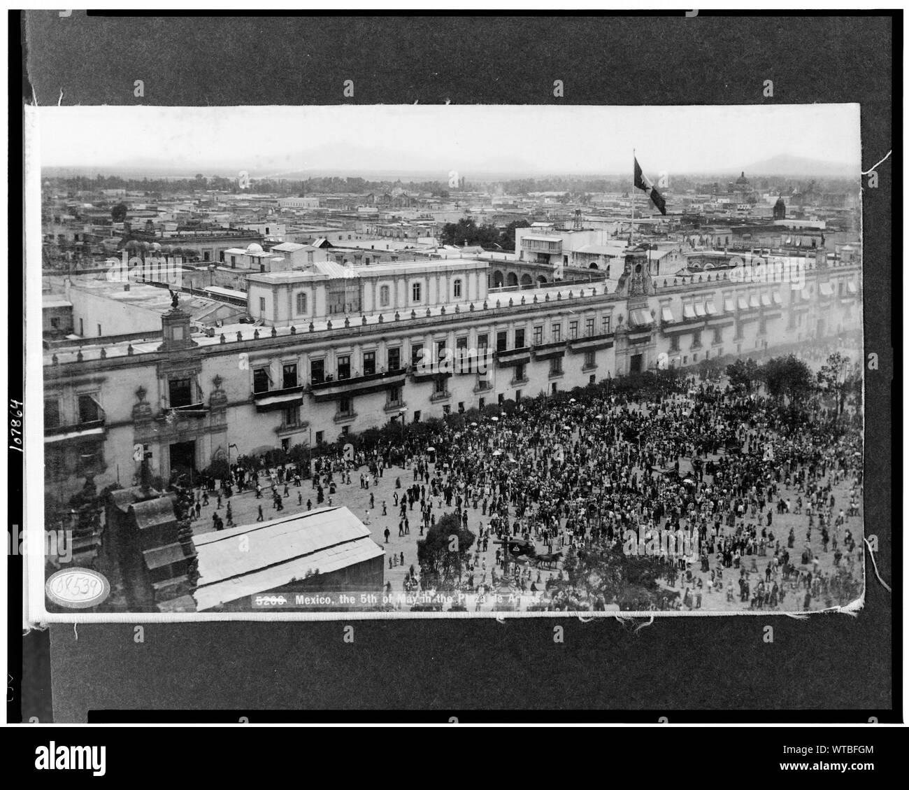 Mexico, the 5th of May in the Plaza de Armas Stock Photo - Alamy