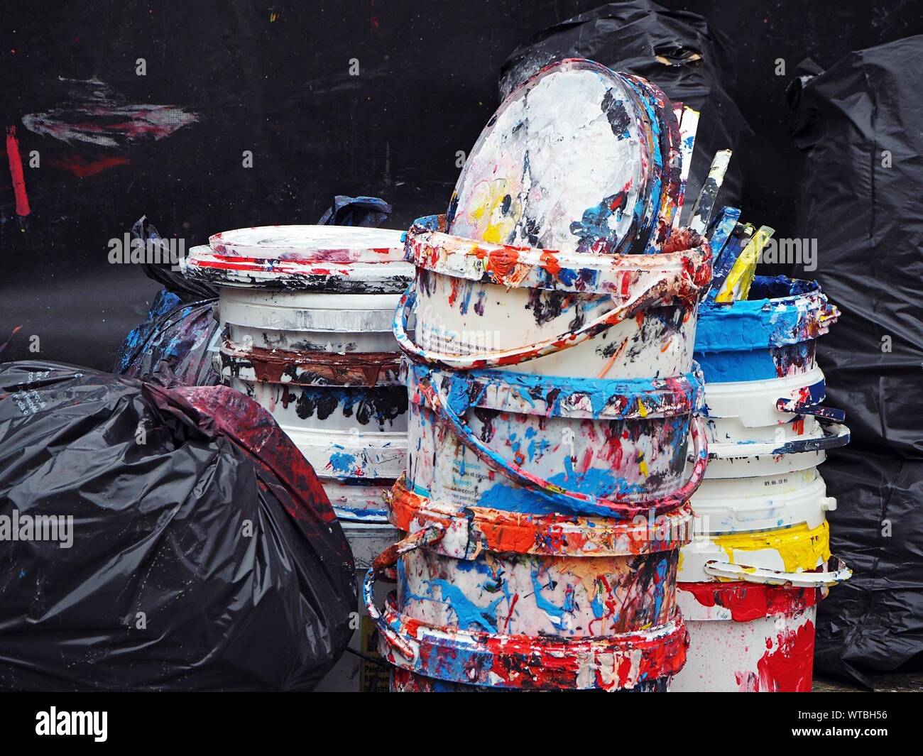 Empty buckets hi-res stock photography and images - Alamy