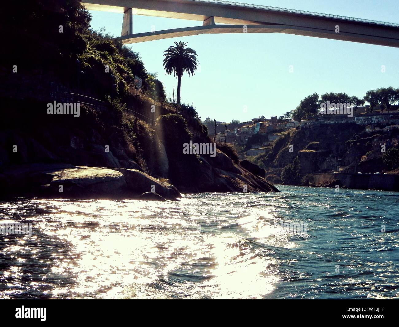 Bridge cliff hi-res stock photography and images - Alamy