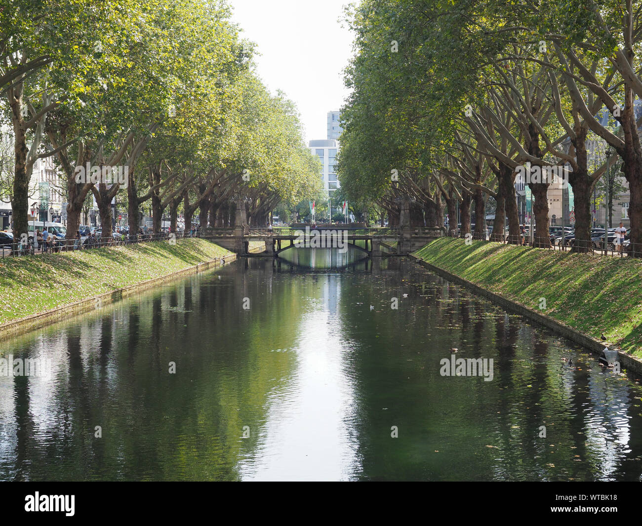 Duesseldorf europe european canal hi-res stock photography and images ...