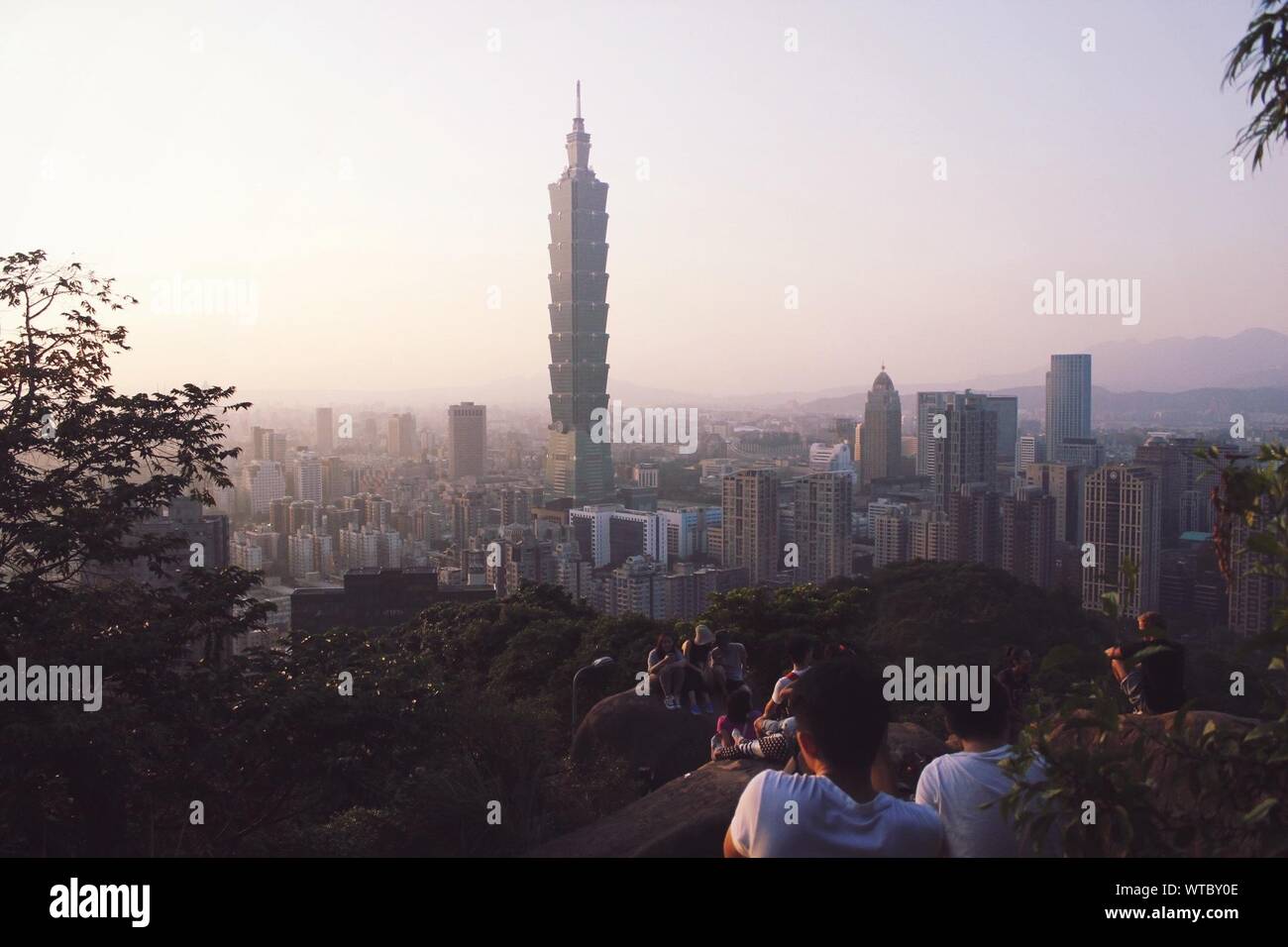 Taipei 101 sunset hi-res stock photography and images - Alamy