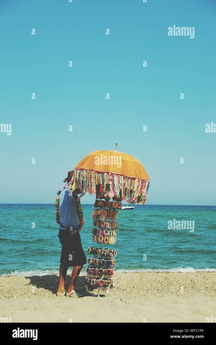 Selling bracelets hi-res stock photography and images - Alamy