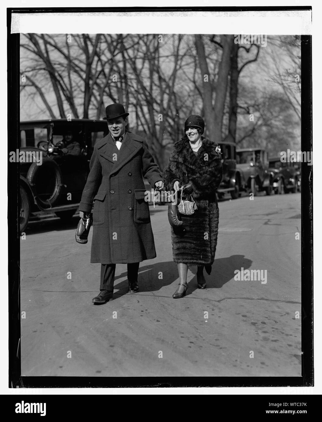 Couple man woman boxing Black and White Stock Photos & Images - Alamy