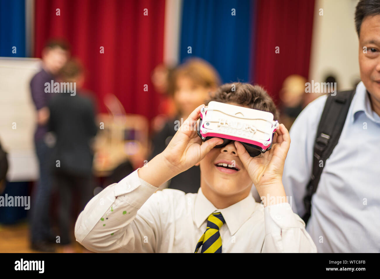 Young school children learning science and technology in STEM programs ...