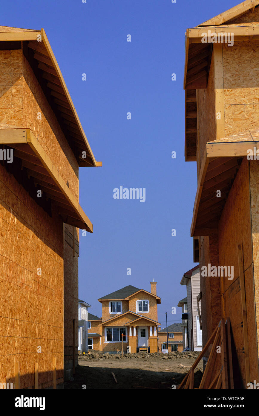 Incomplete houses hi-res stock photography and images - Alamy