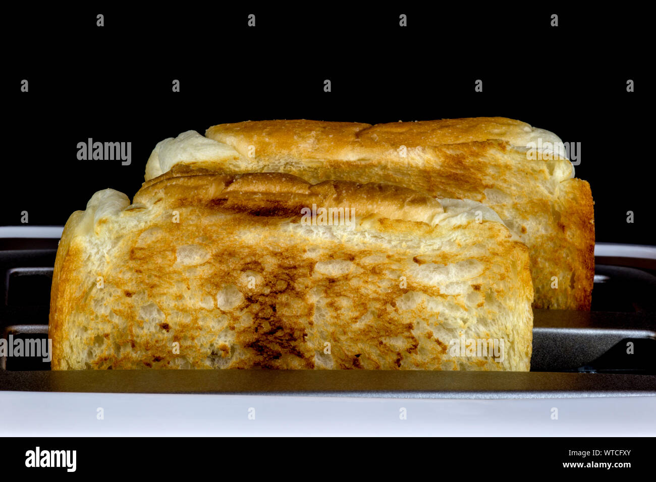 Pop up toaster hi-res stock photography and images - Alamy