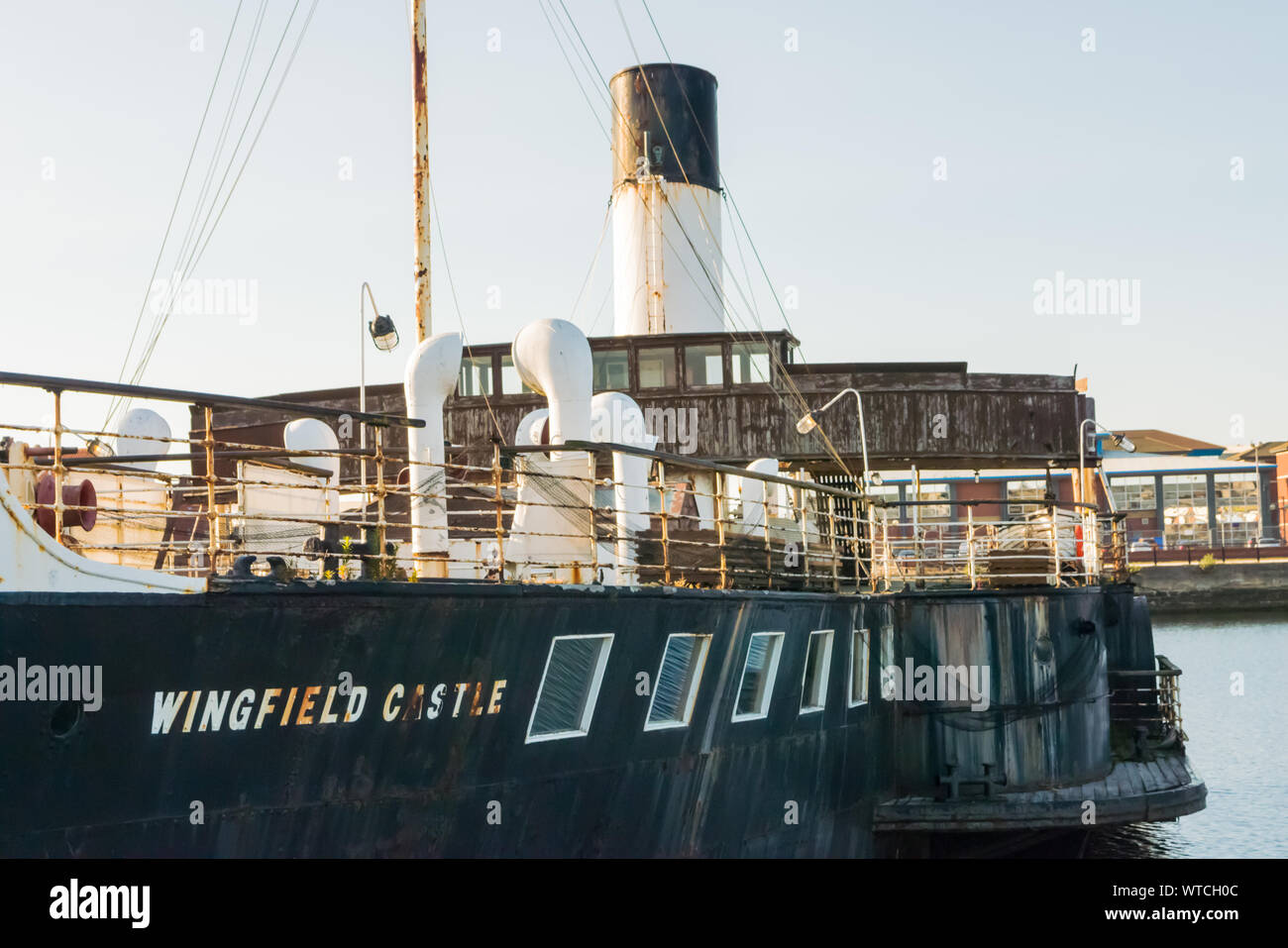 Ps wingfield castle jacksons landing hi-res stock photography and ...