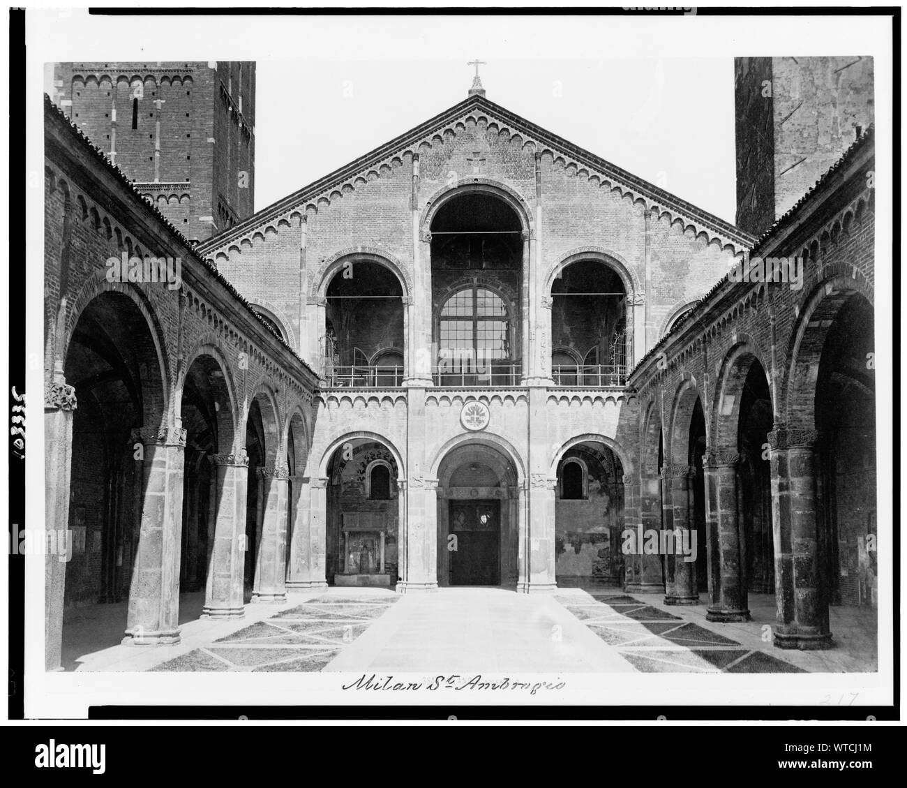 S ambrogio hi-res stock photography and images - Alamy