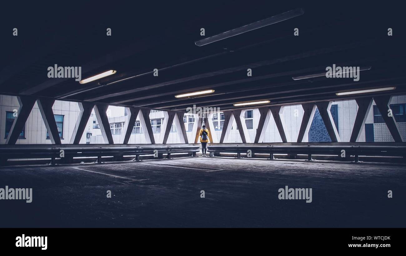 Man in corner hi-res stock photography and images - Alamy
