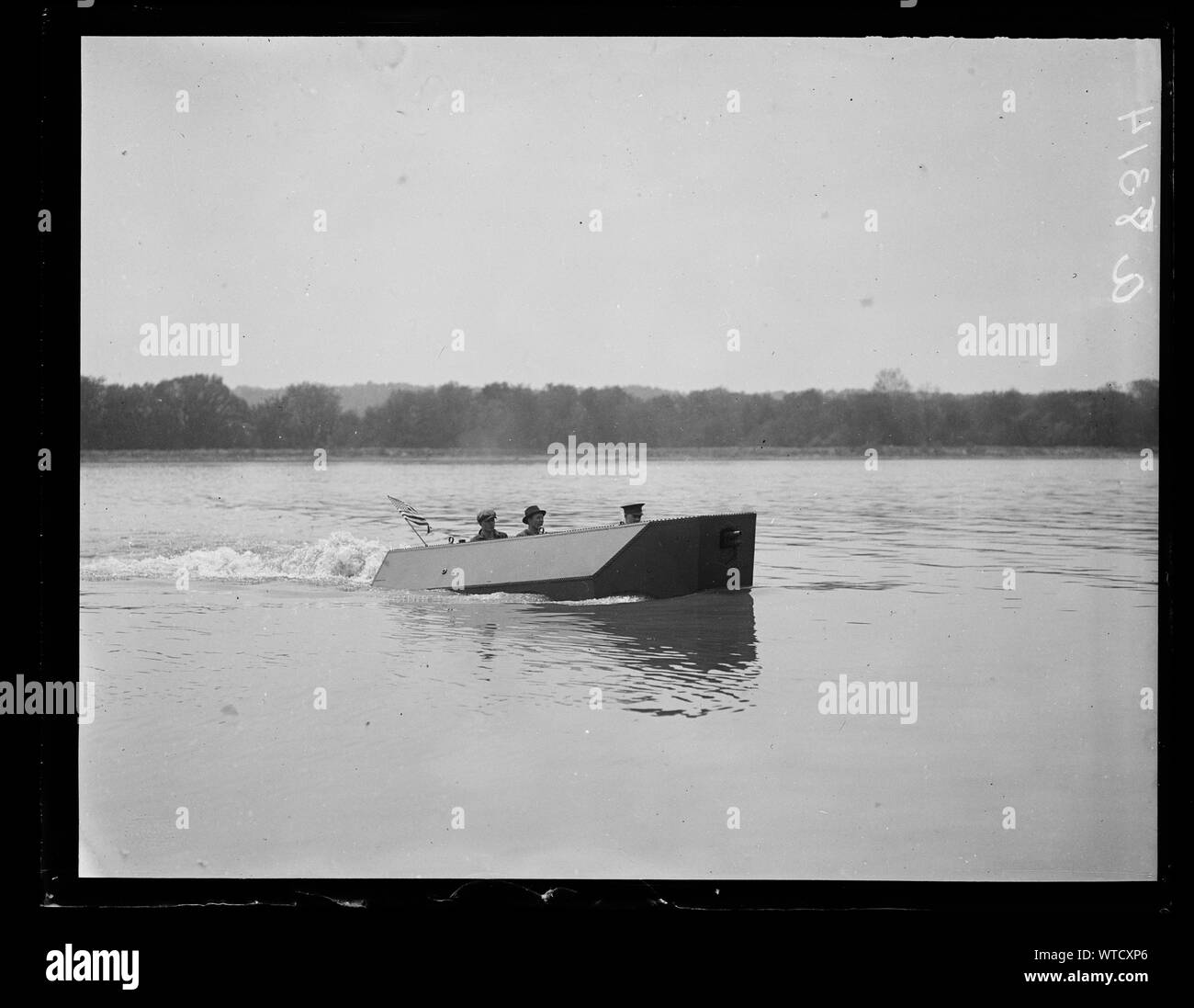 Watercraft vehicle Black and White Stock Photos & Images - Alamy