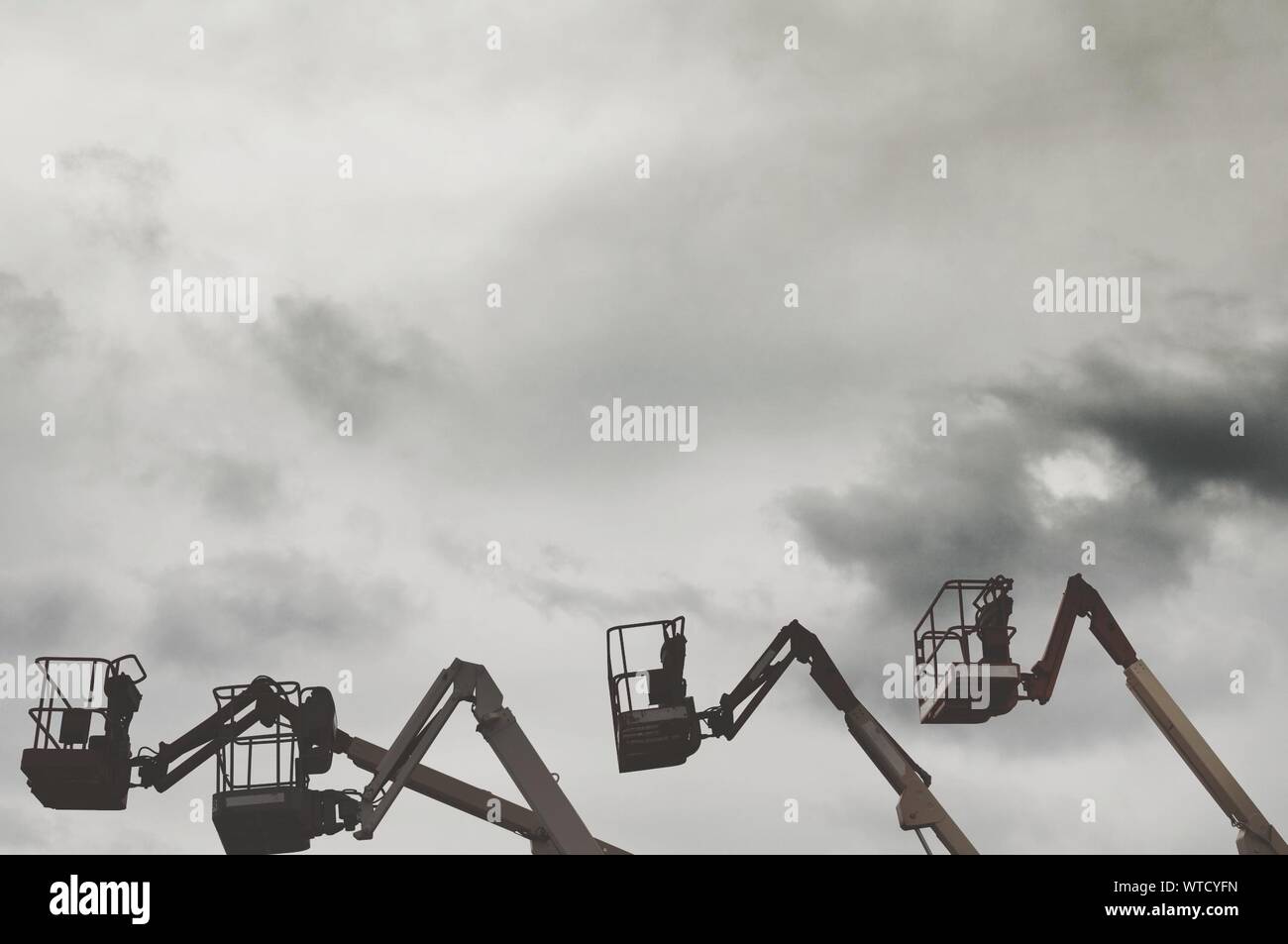 Cherry picker pickers hi-res stock photography and images - Alamy