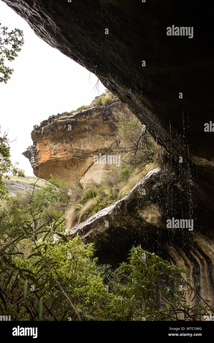 Curved waterfall hi-res stock photography and images - Alamy