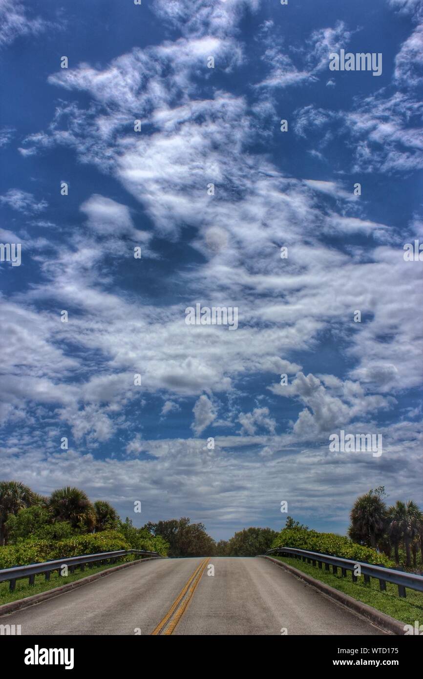 The endless road hi-res stock photography and images - Alamy