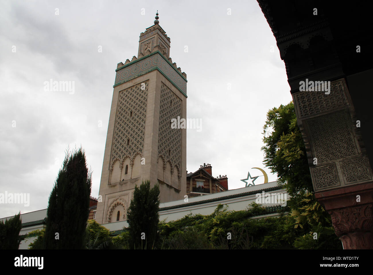 great mosque in paris (france Stock Photo - Alamy