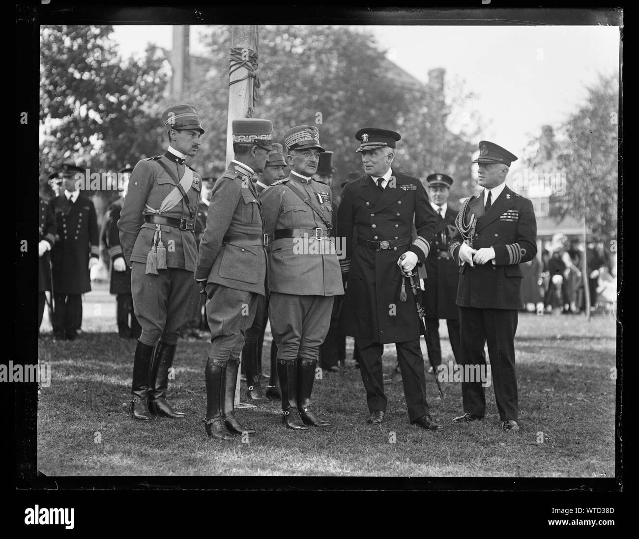 Group high ranking military hi-res stock photography and images - Alamy