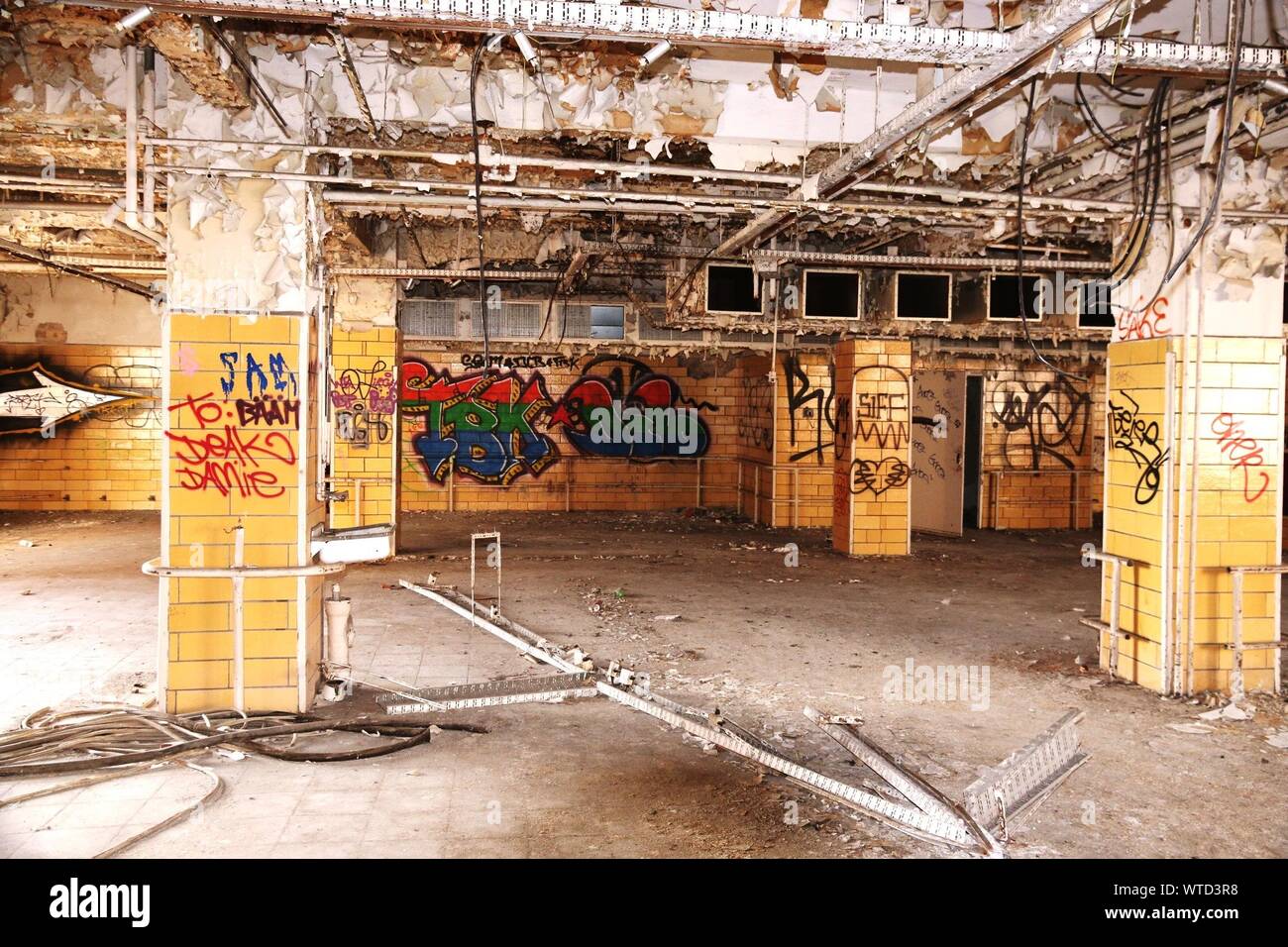 Interior Of Damaged Building Stock Photo - Alamy