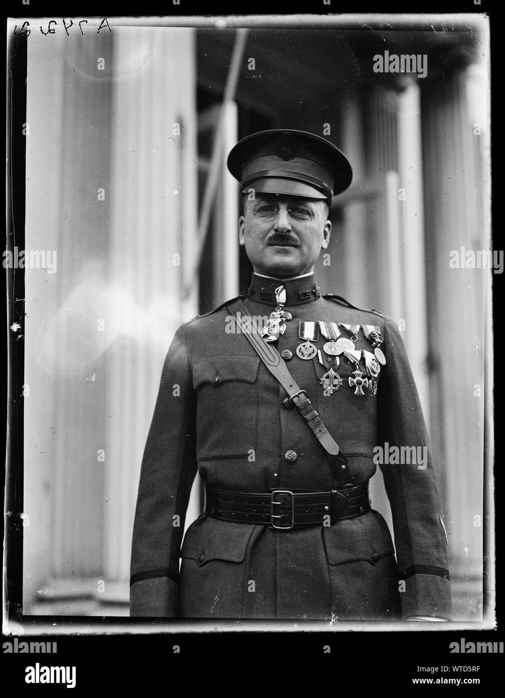 American military interaction Black and White Stock Photos & Images - Alamy