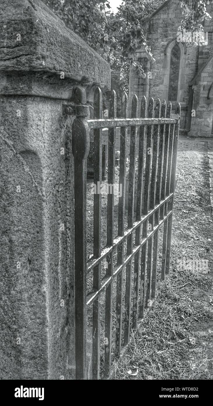 Historic entrance gate hi-res stock photography and images - Alamy