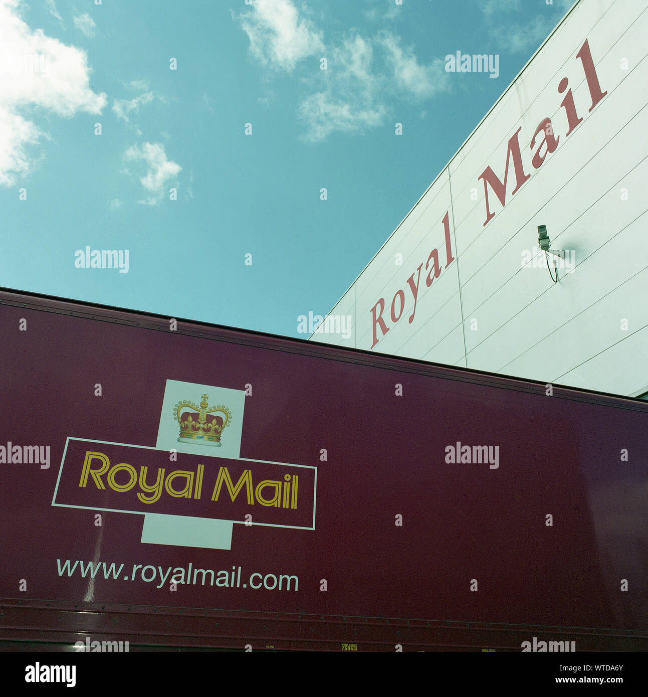Royal Mail Logo High Resolution Stock Photography and Images - Alamy