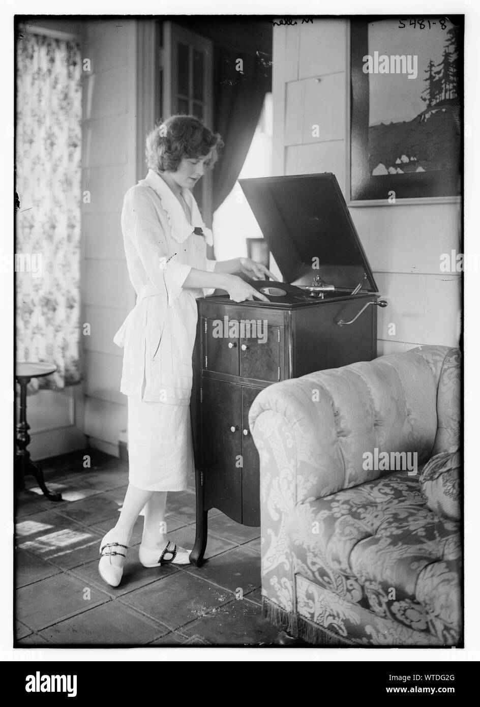 Record music disc audio Cut Out Stock Images & Pictures - Alamy