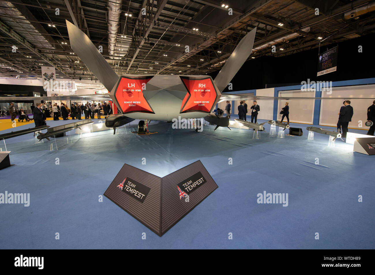 Team tempest stand hi-res stock photography and images - Alamy