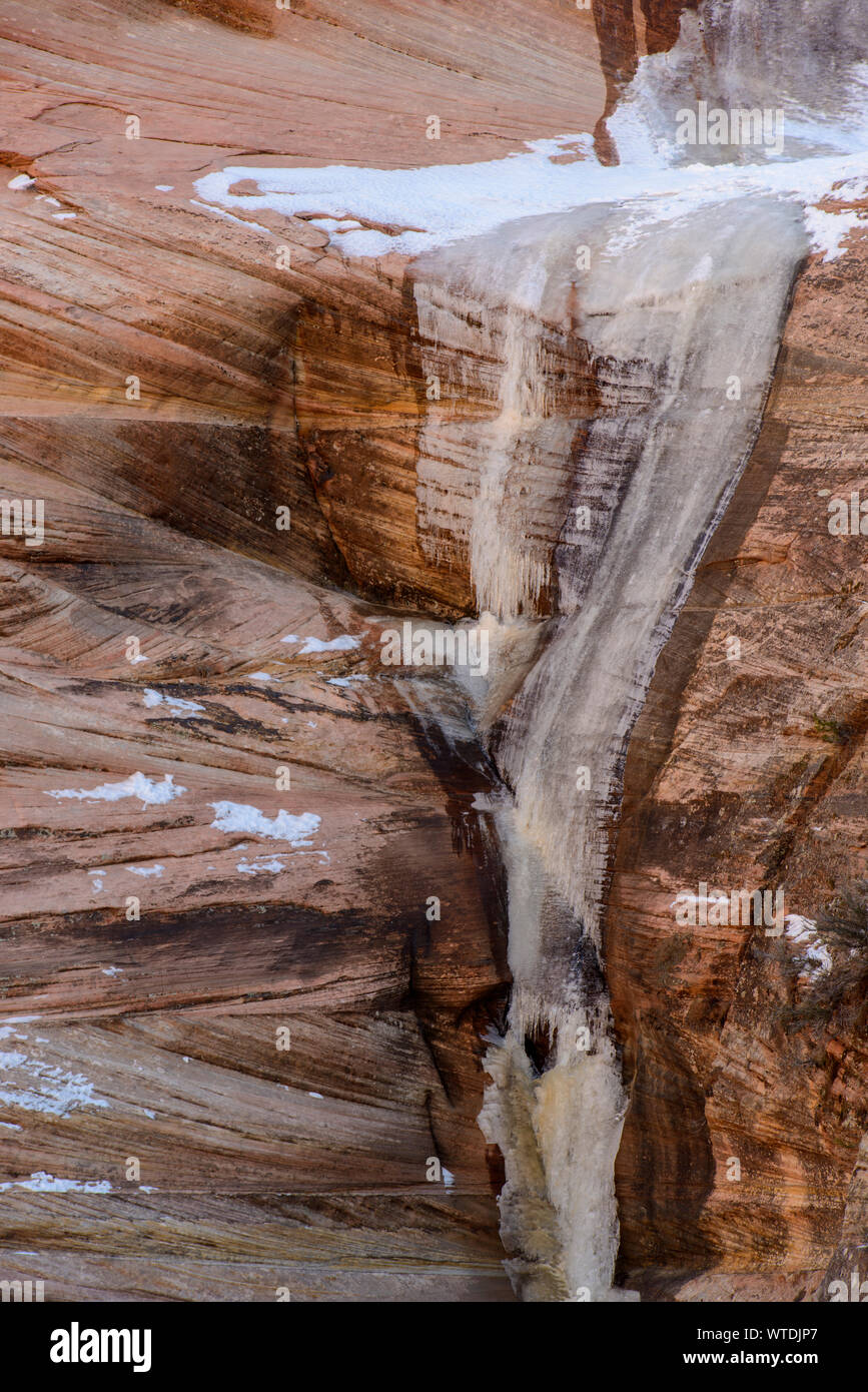 Dramatic slickrock landscapes hi-res stock photography and images - Alamy